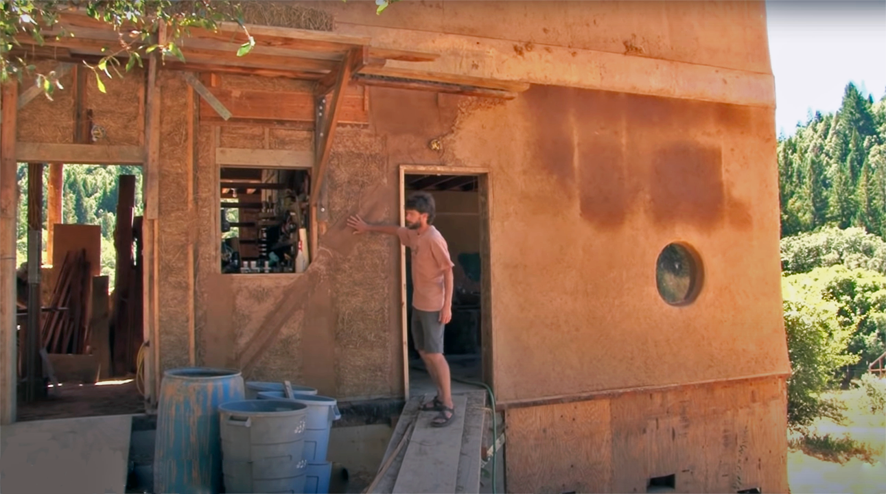 A no-VOC earth plaster for a breathable, bioclimatic home – *faircompanies