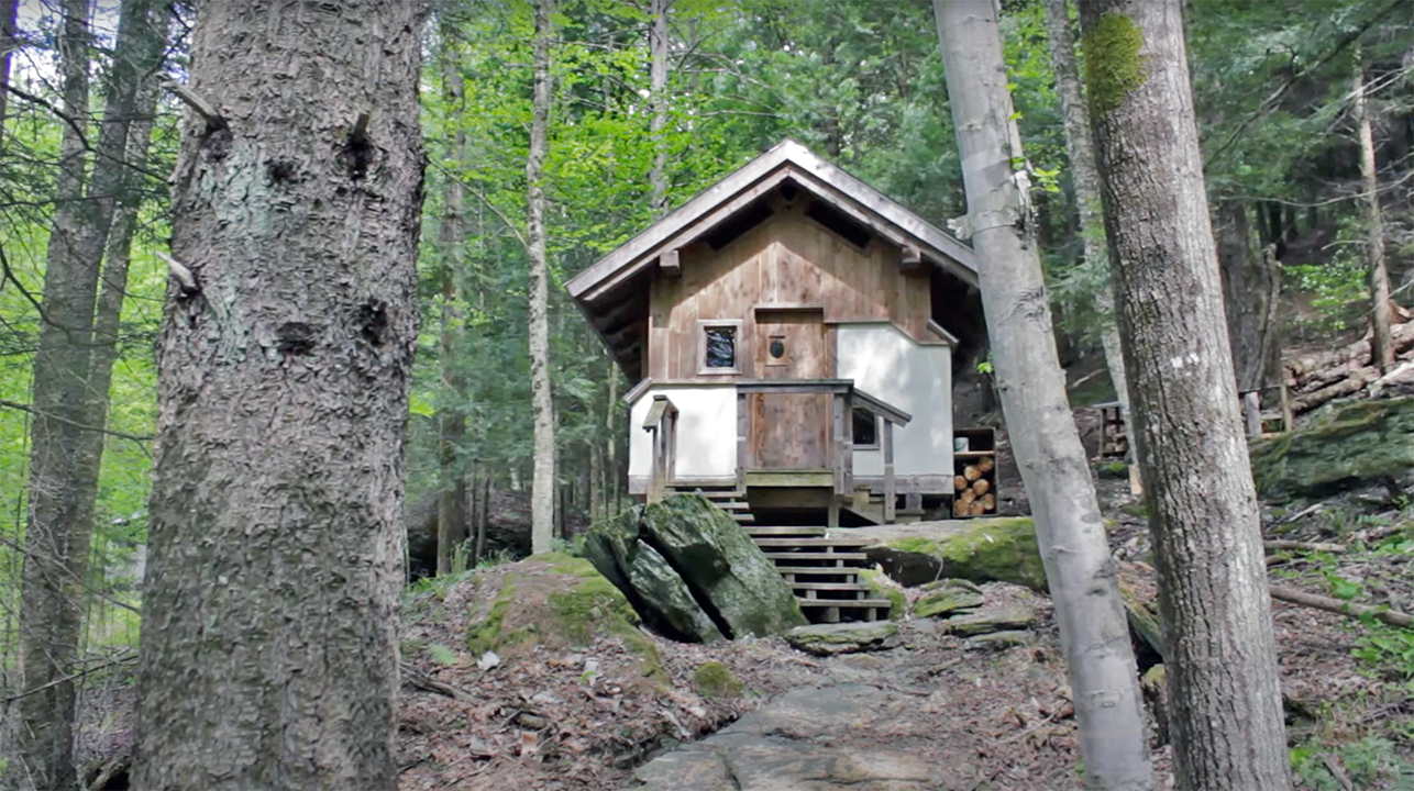 Using solar, cob, hemp-crete in stunning off-grid compound – *faircompanies