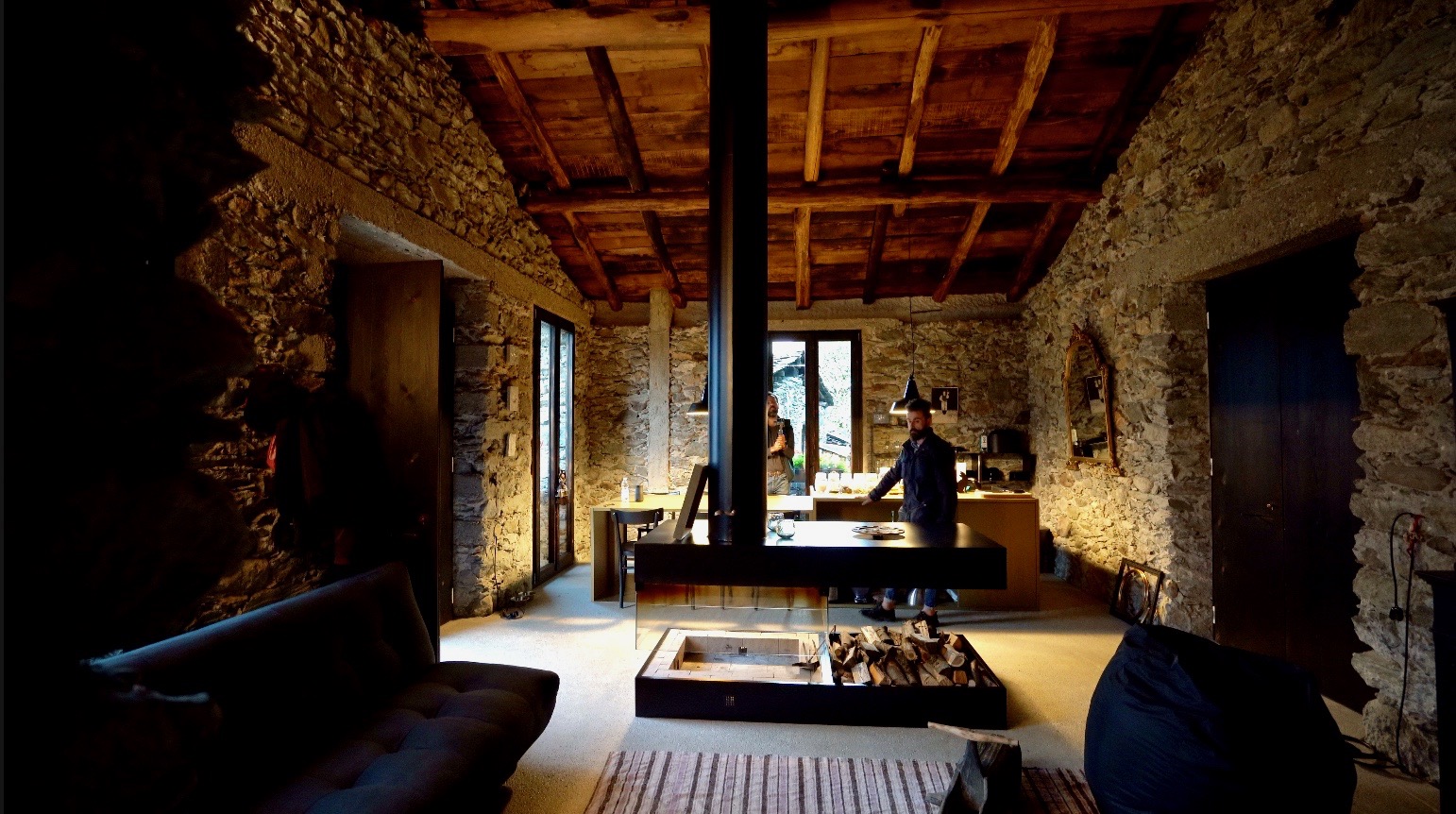 Old barn becomes young architect’s budget, elegant home-studio ...