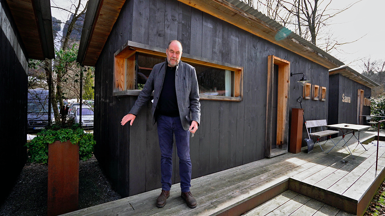 German law student tried woodworking, became master designer ...