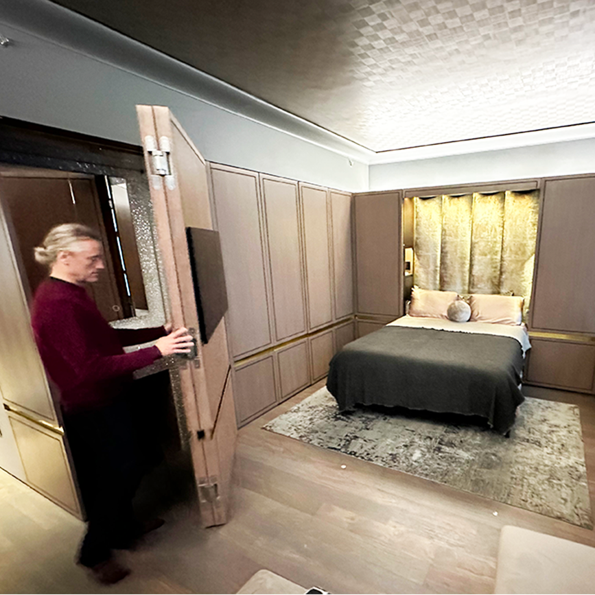 NYC microstudio transforms on-demand with wall-embedded furniture ...